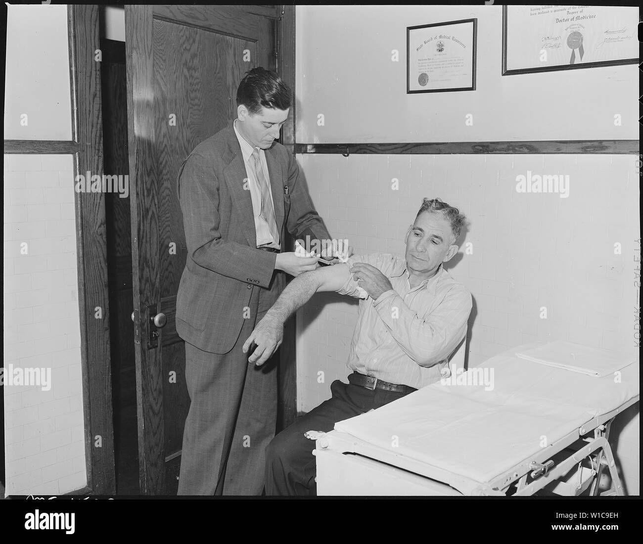 Dr. L. E. Dunman with a patient. U.S. Coal and Coke Company, Gary Mines ...