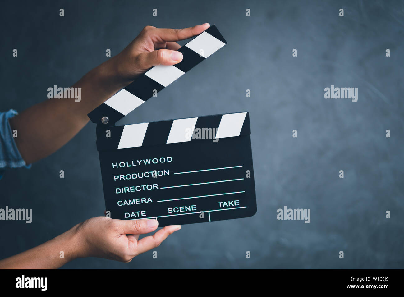 South korea film camera hi-res stock photography and images - Alamy