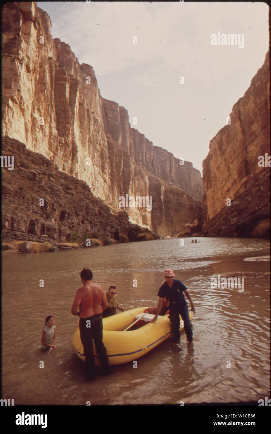 END OF FLOAT TRIP ON THE RIO GRANDE RIVER THROUGH THE SANTA ELENA ...