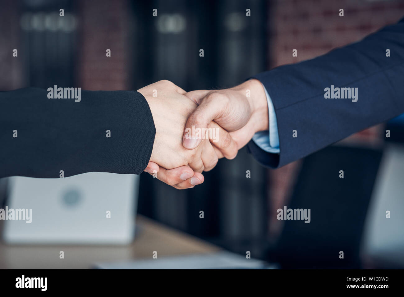 Interview handshake hi-res stock photography and images - Alamy