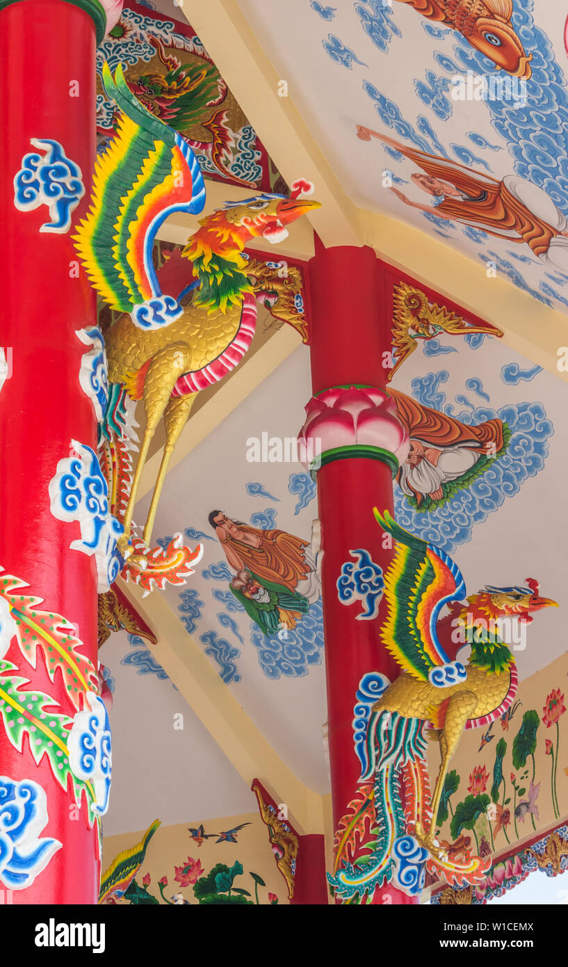 Chinese Phoenix Statue High Resolution Stock Photography and Images - Alamy