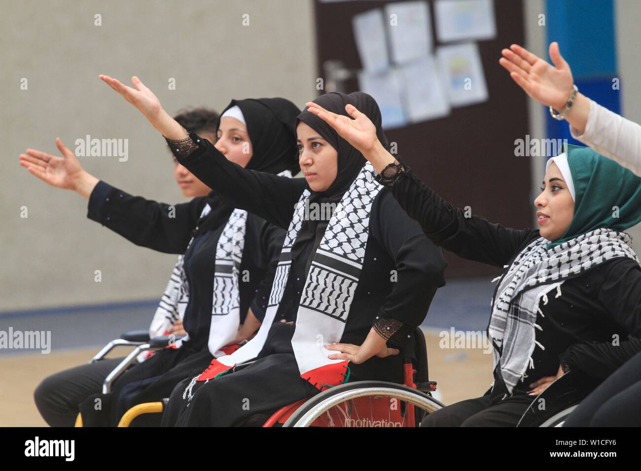 Native levantine folk dance hi-res stock photography and images - Alamy