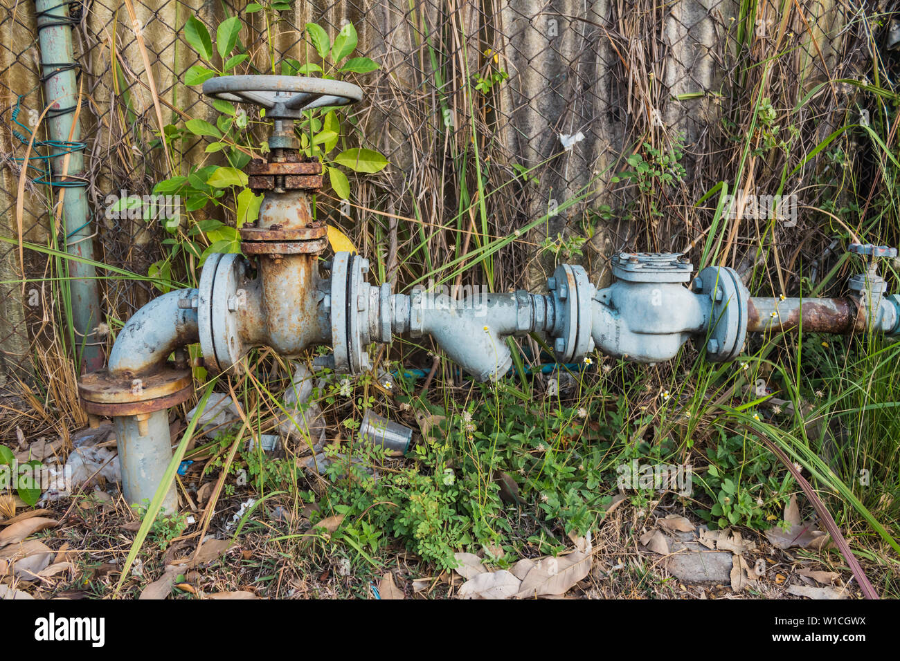 Old Water valve opening Stock Photo - Alamy