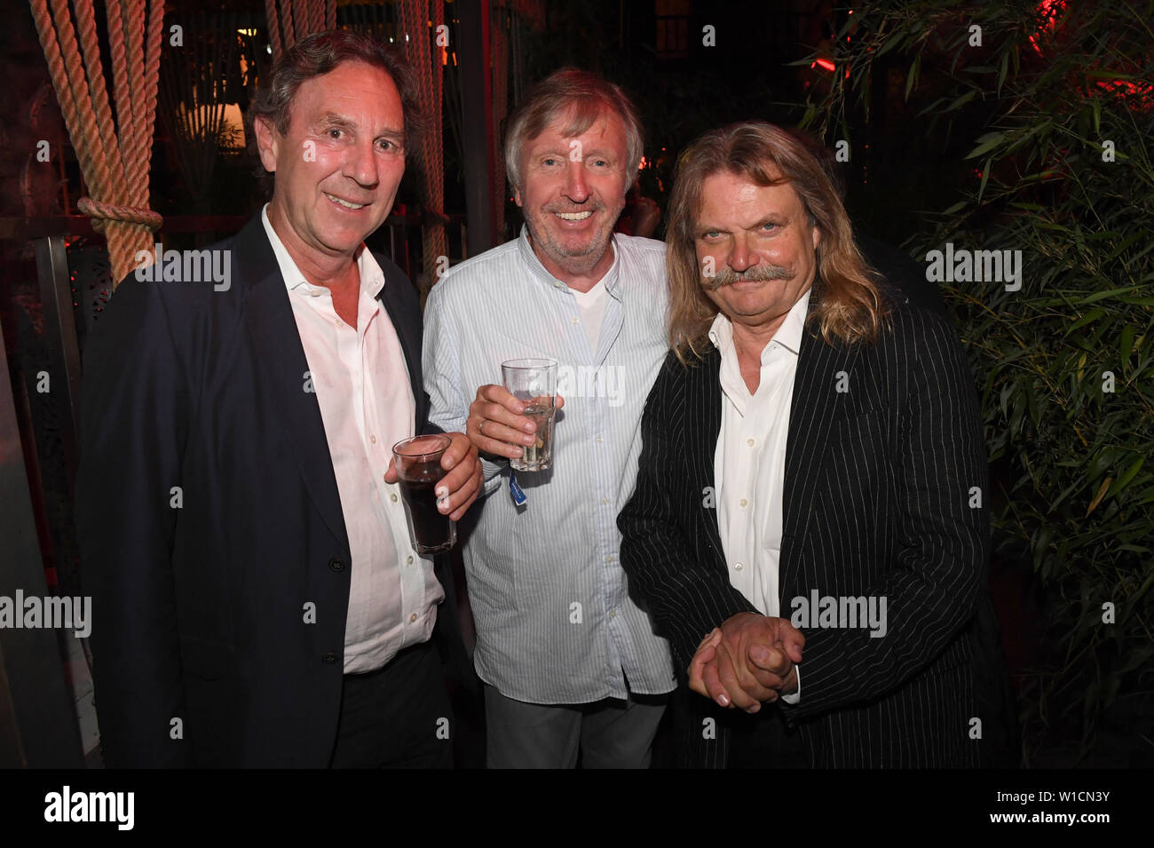 01 July 2019, Bavaria, Munich: The station boss Ralph Piller, (l-r) the ...