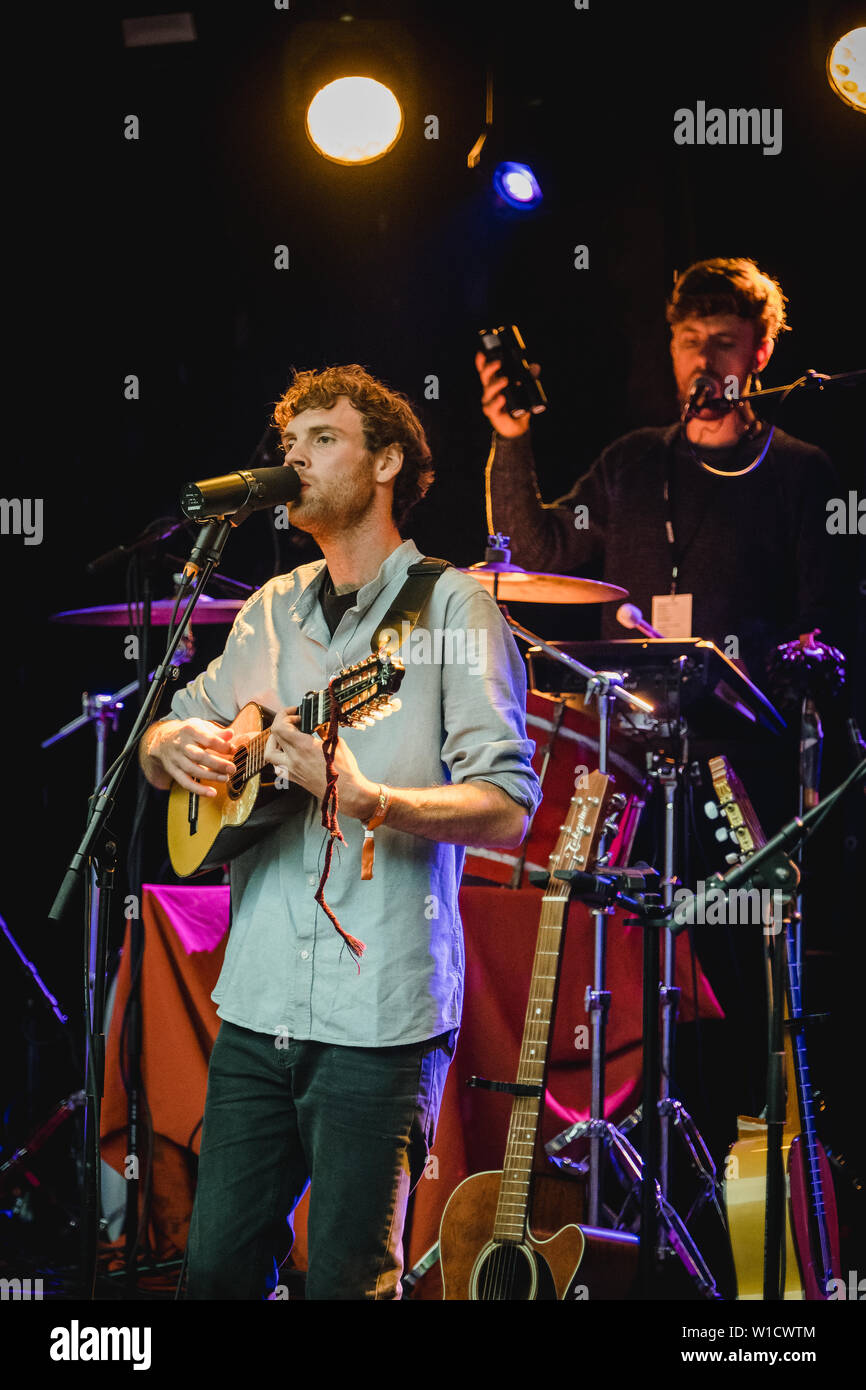 Blanco pop music hi-res stock photography and images - Alamy