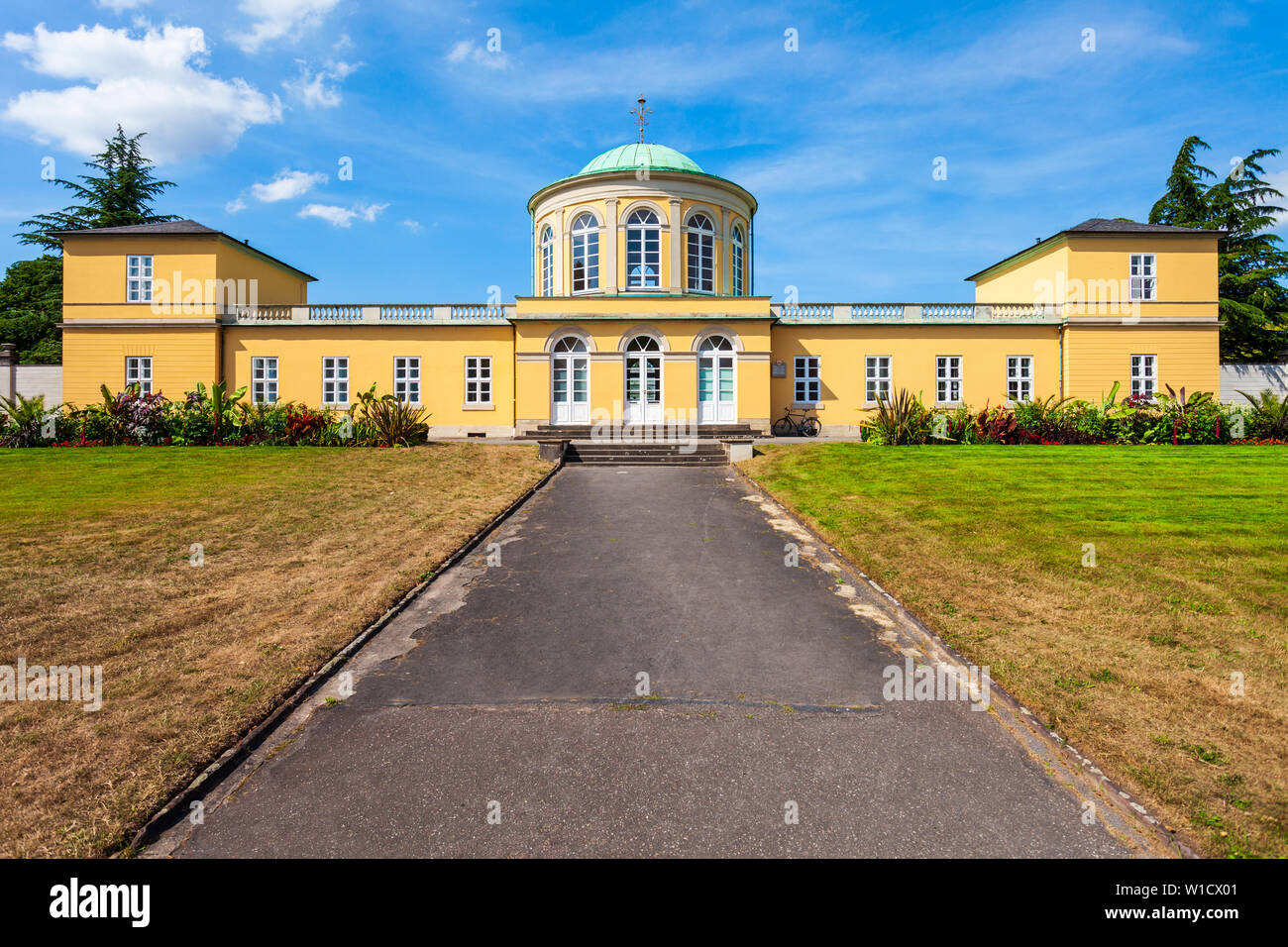Old library building hi-res stock photography and images - Alamy