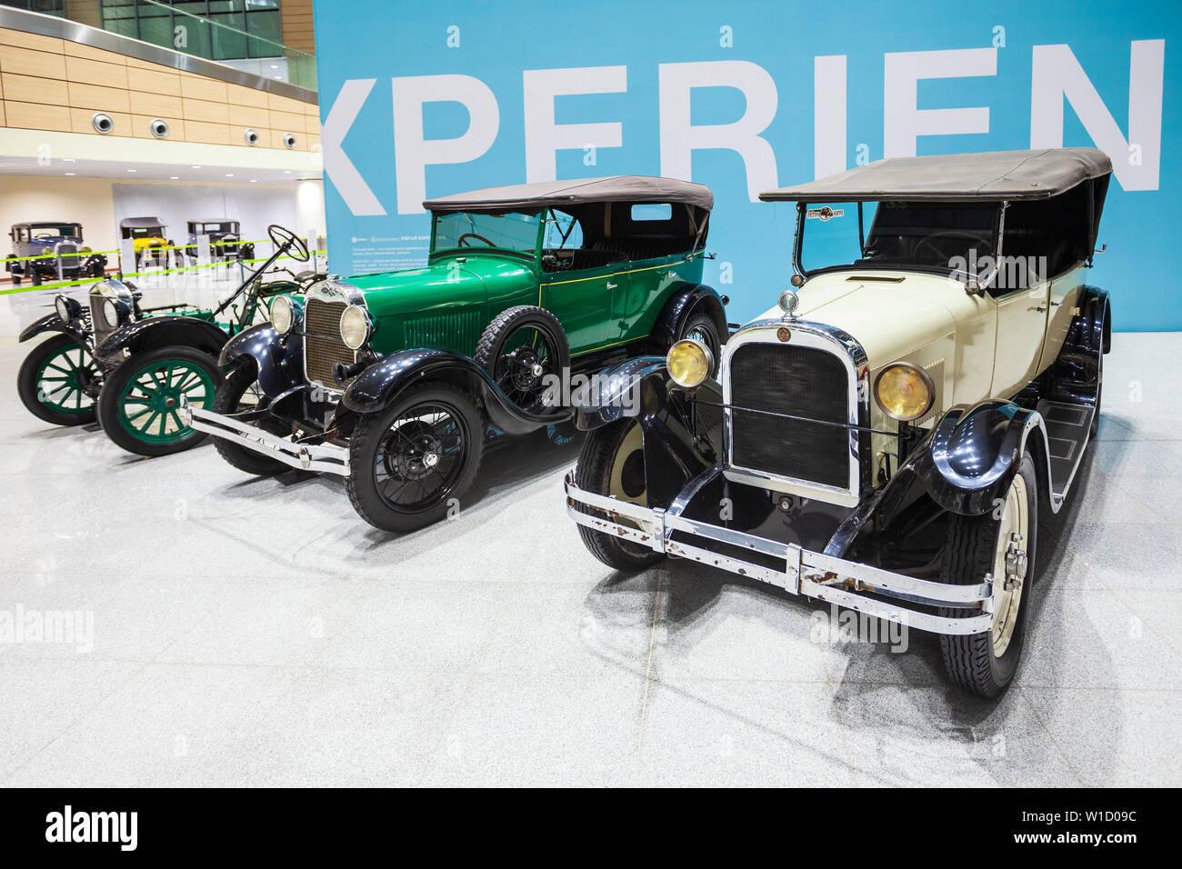 Dodge 124 open touring hi-res stock photography and images - Alamy