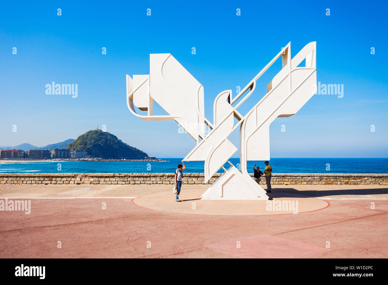 Bird of Peace of Paloma De La Paz monument sculpture at the San ...