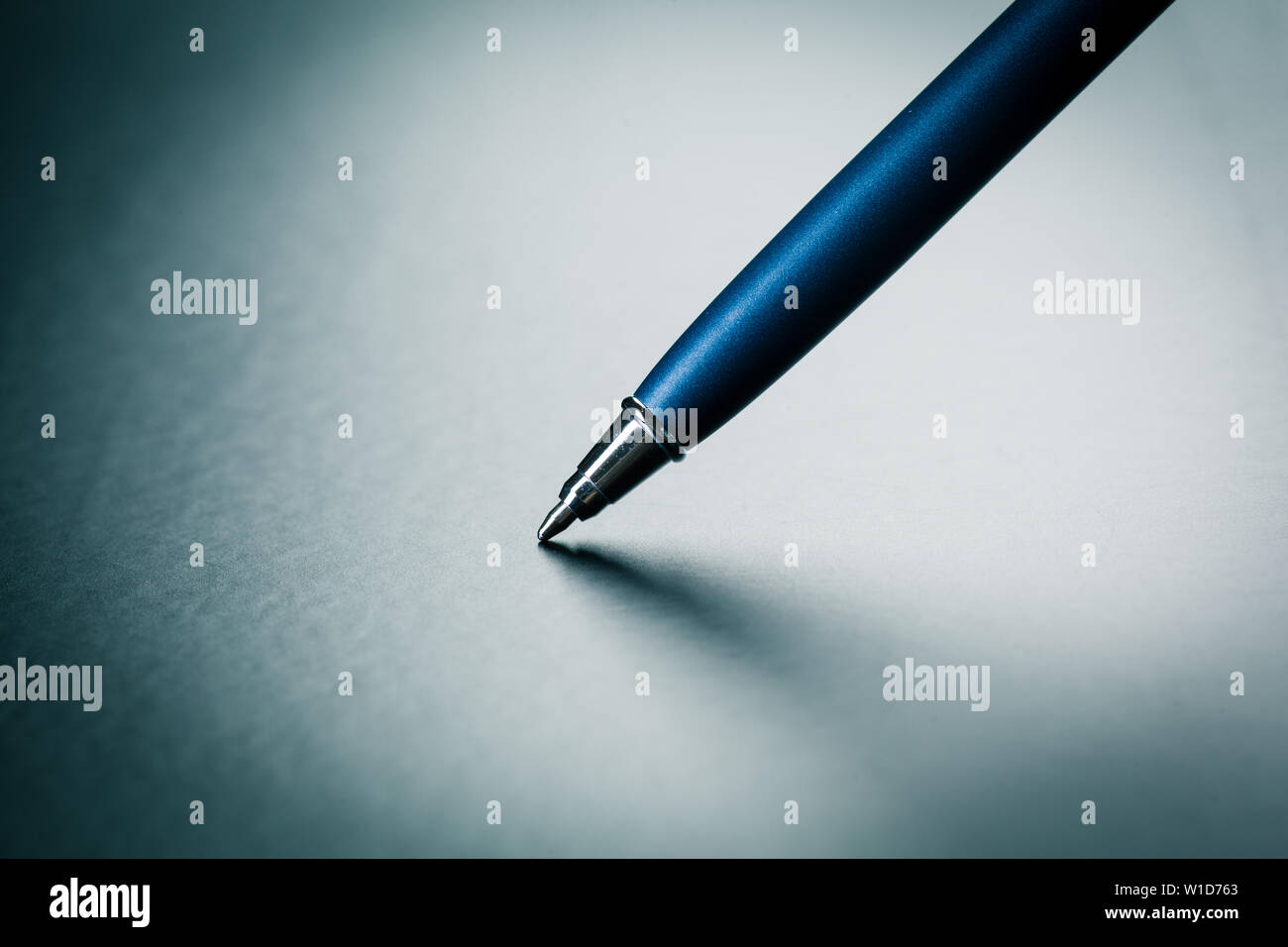 Office desk table with pen Stock Photo - Alamy