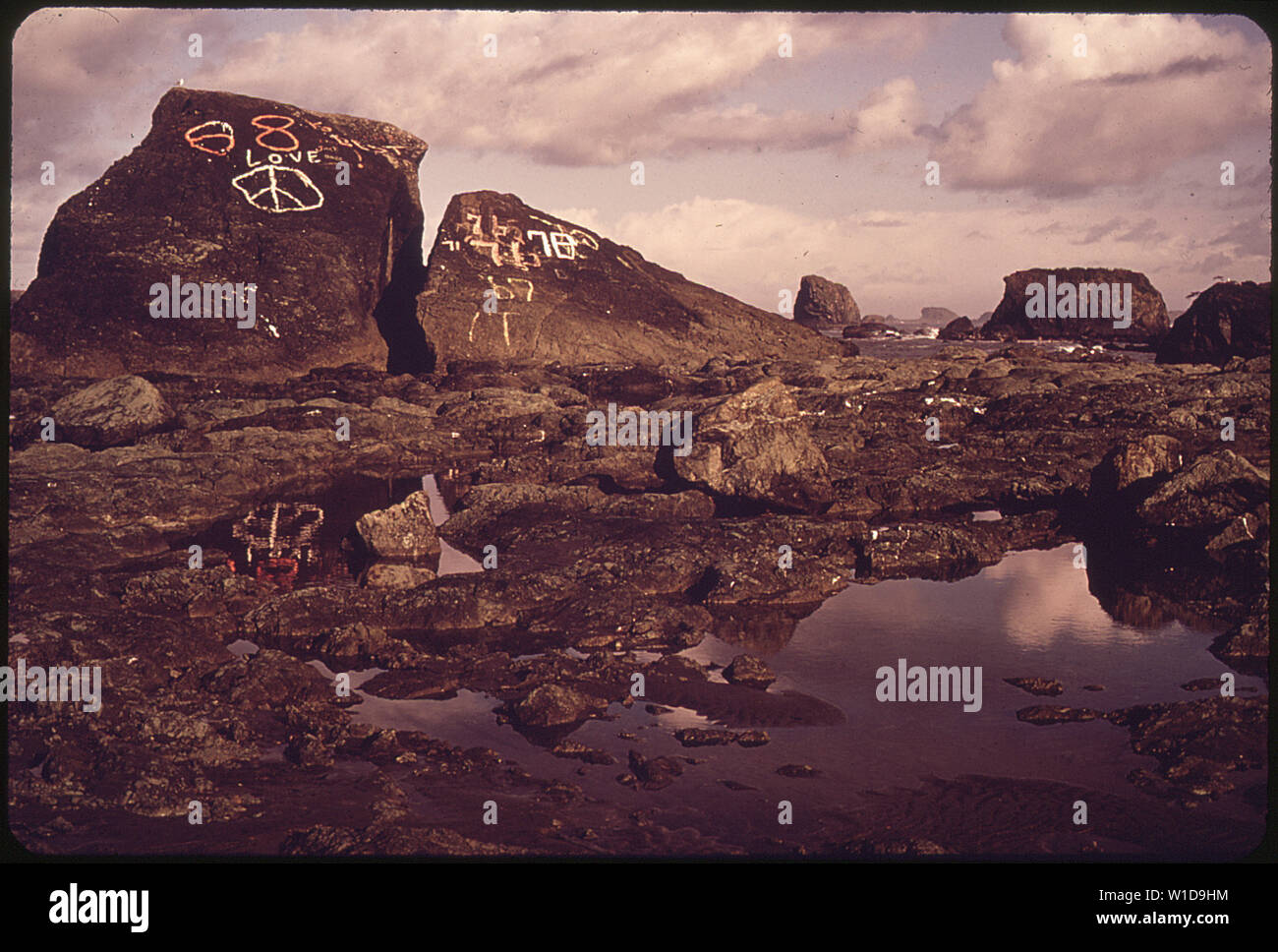 Graffiti deface ancient rocks hi-res stock photography and images - Alamy