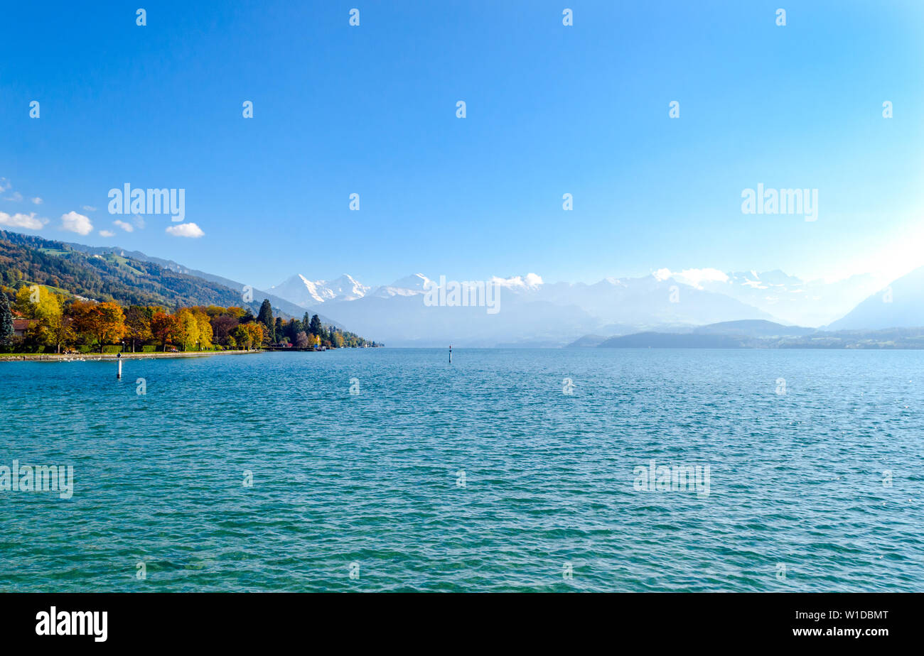 Amazing postcard view on Thun Lake (Thunersee, Thuner See), alps ...