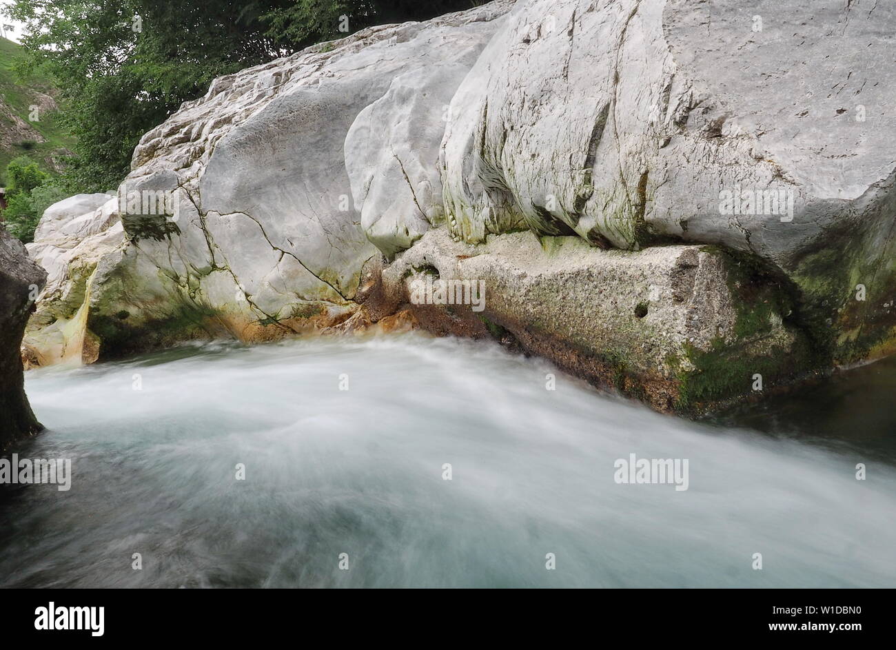 Fiume serio hi-res stock photography and images - Alamy