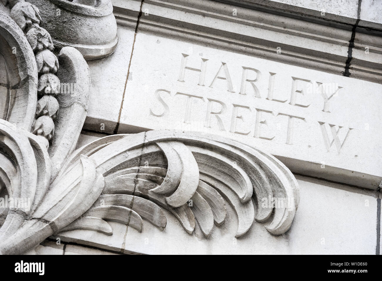 Harley Street W1 Sign High Resolution Stock Photography and Images - Alamy