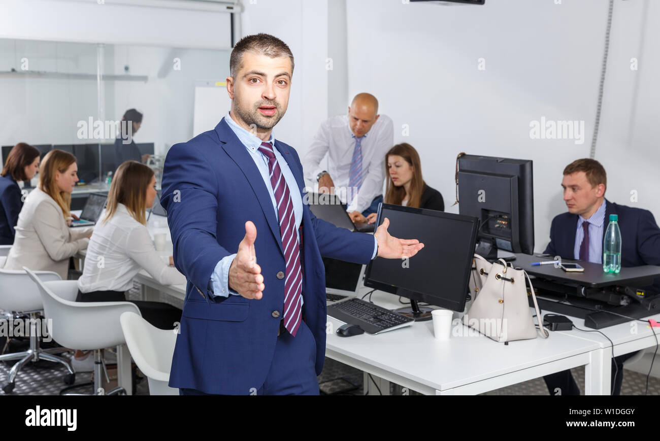 Inviting leadership hi-res stock photography and images - Alamy