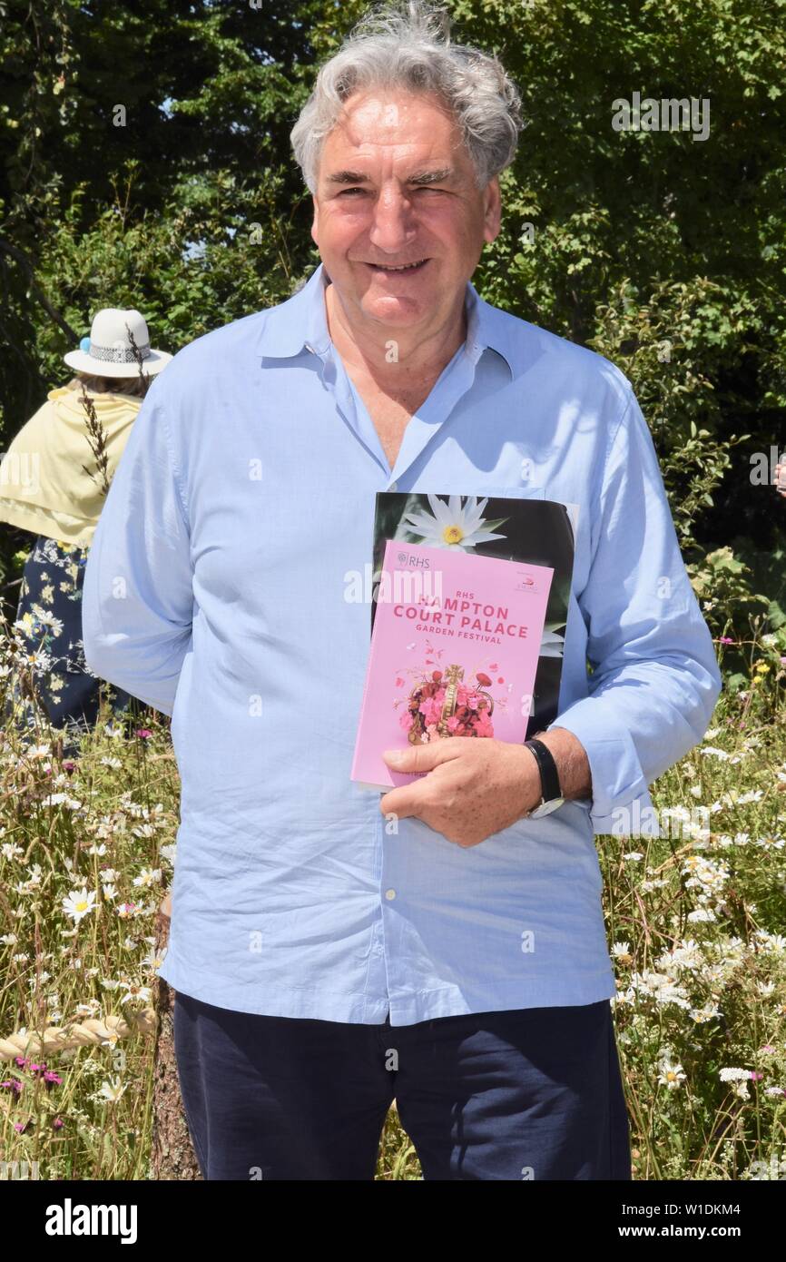 Jim carter hi-res stock photography and images - Alamy