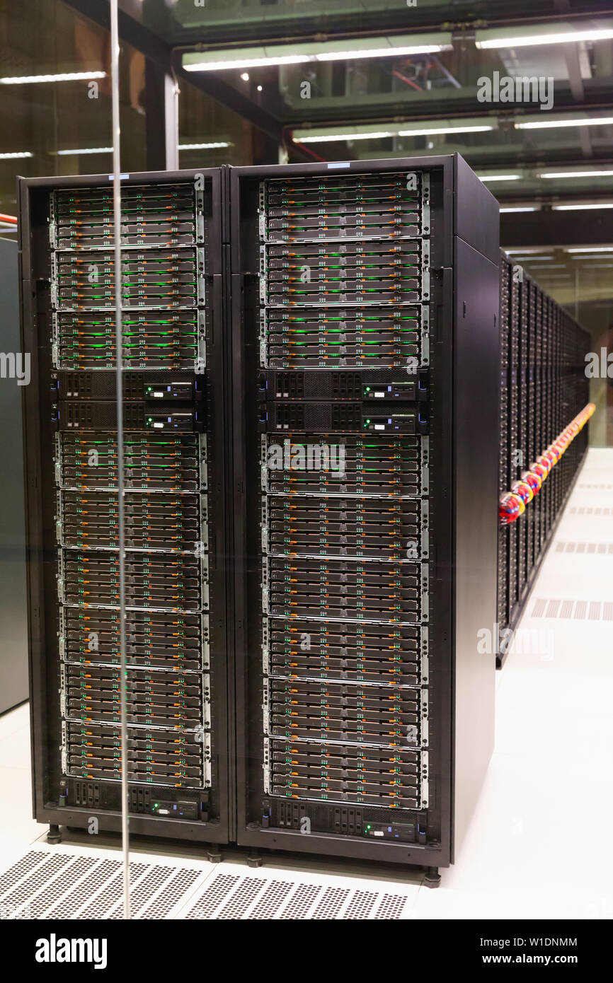 Networked system hi-res stock photography and images - Alamy