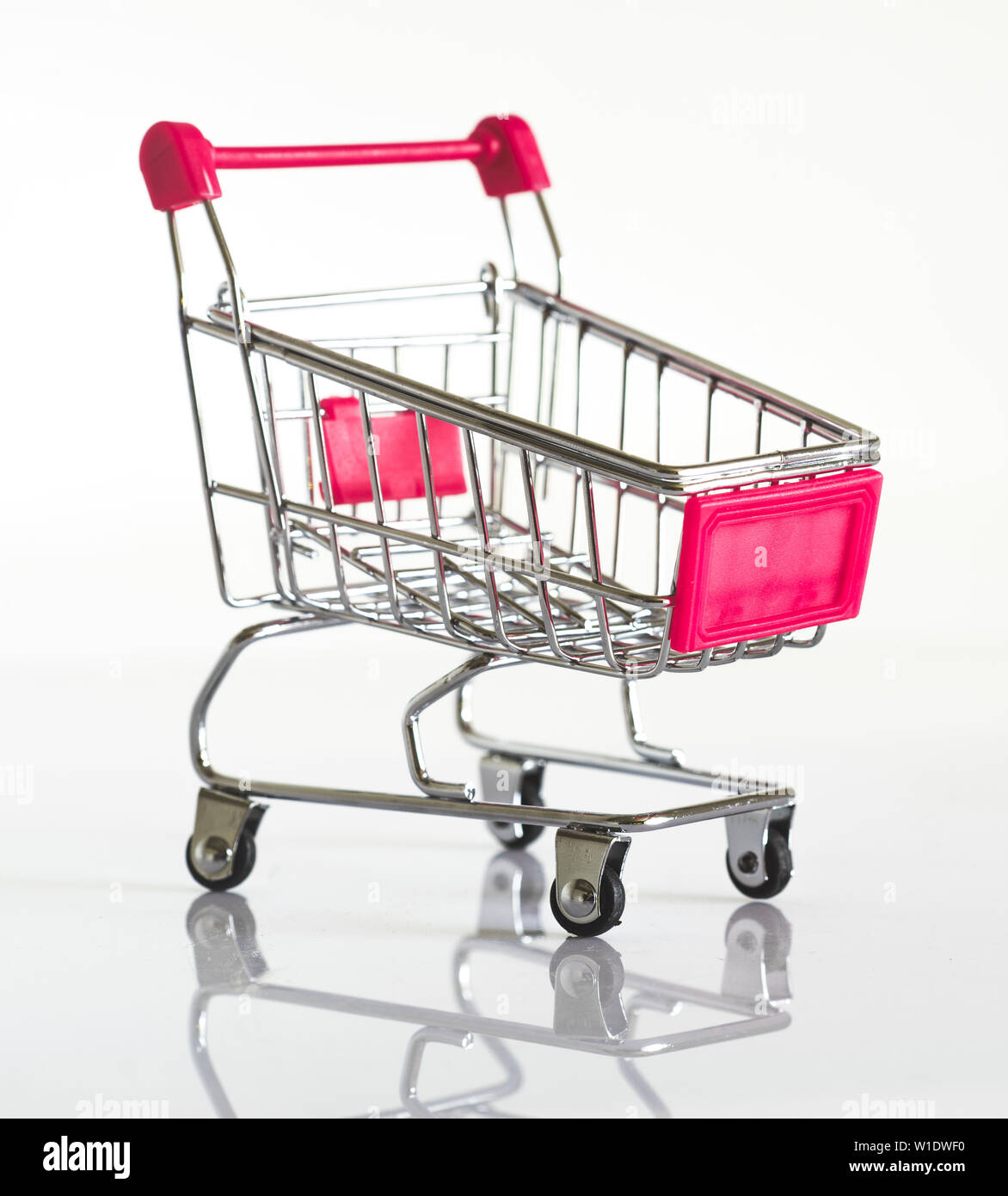 Trundle trolley hi-res stock photography and images - Alamy