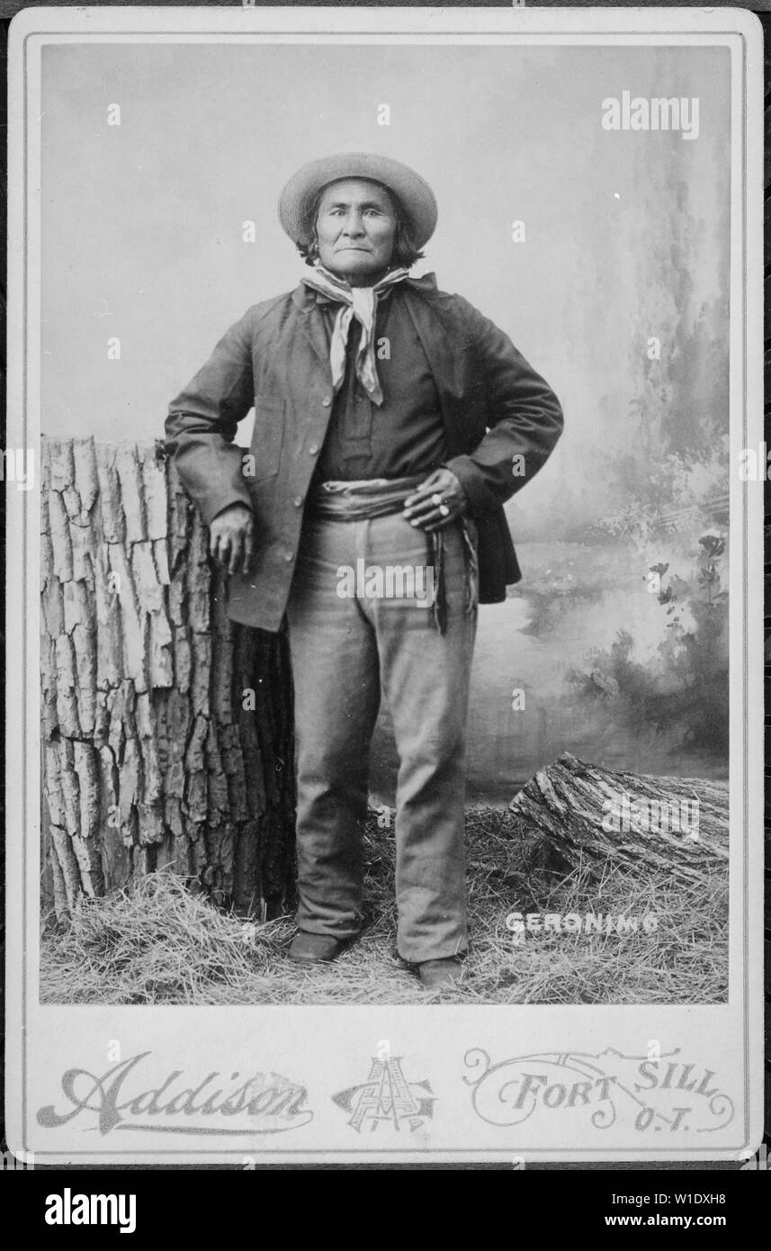 Geronimo photo Black and White Stock Photos & Images - Alamy