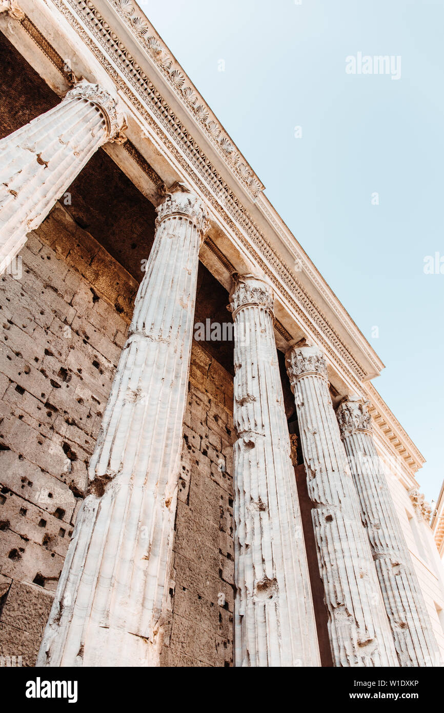 Detail of entablature hi-res stock photography and images - Alamy