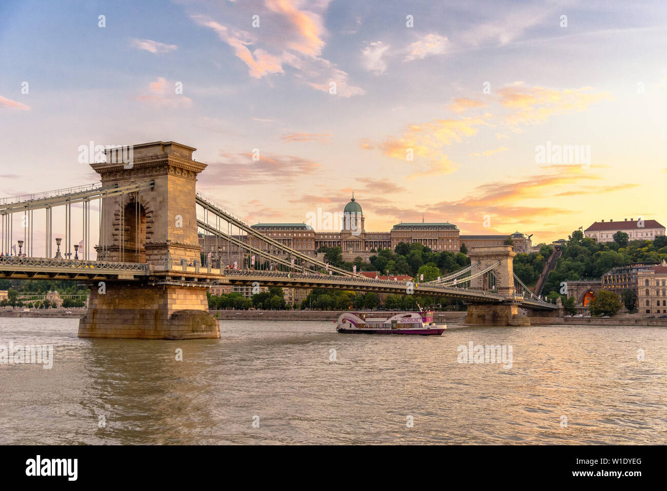 The Szechenyi Chain Bridge over the Danube in Budapest, Hungary with ...