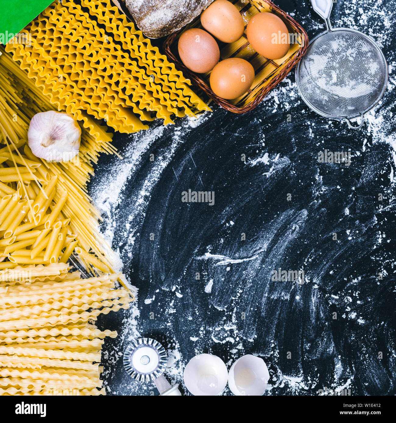 dry pasta spaghetti with ingredient Stock Photo - Alamy
