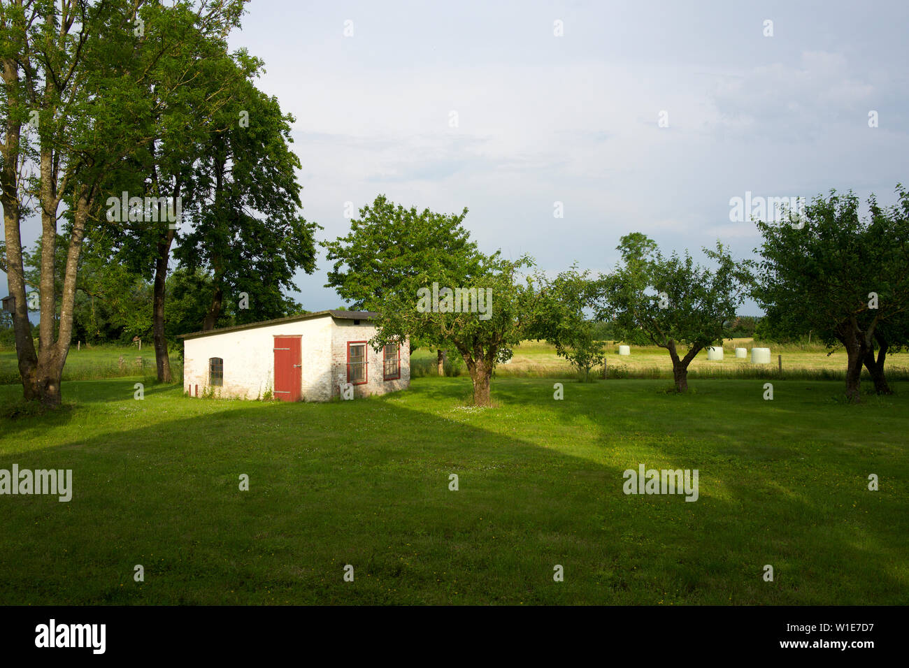Small farm hi-res stock photography and images - Alamy