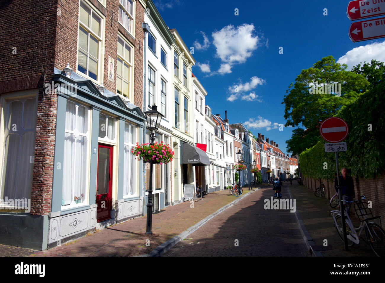 Traditional street in the old city of Utrecht, Netherlands Stock Photo ...