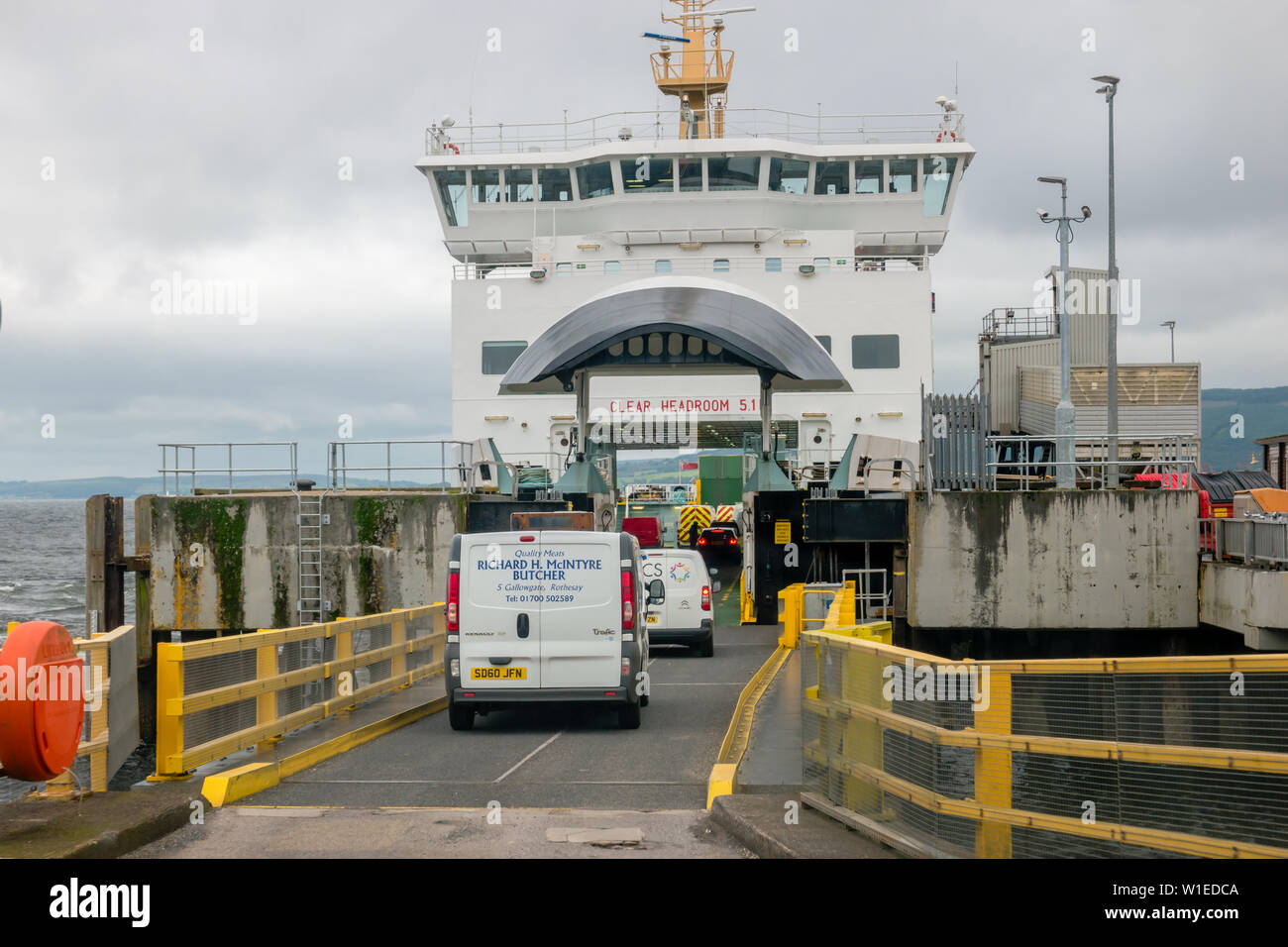 Calmac ferries hi-res stock photography and images - Alamy