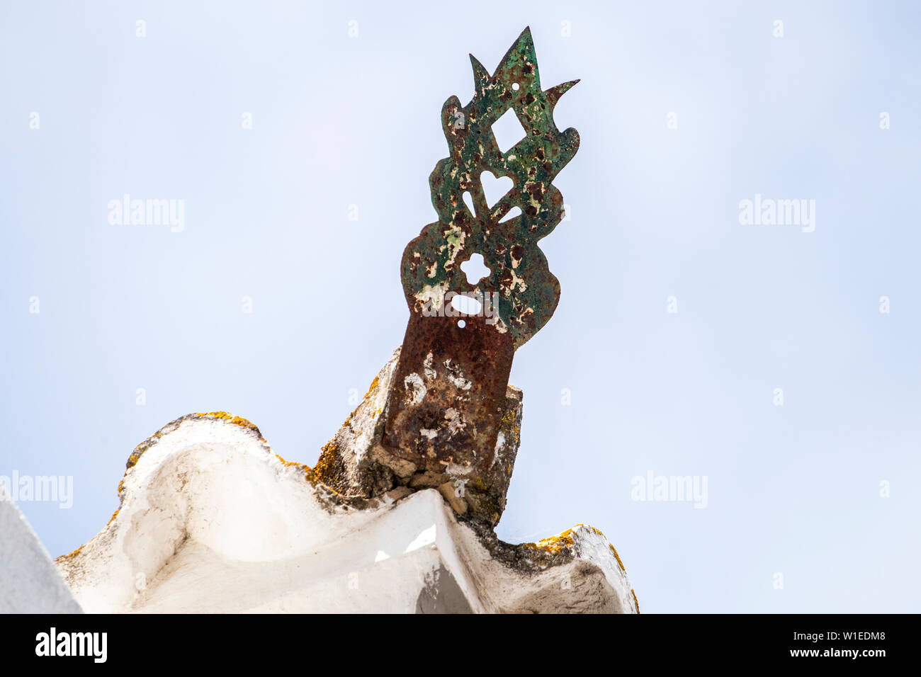 Close up view detail of a iron pointy tip on a building Stock Photo - Alamy