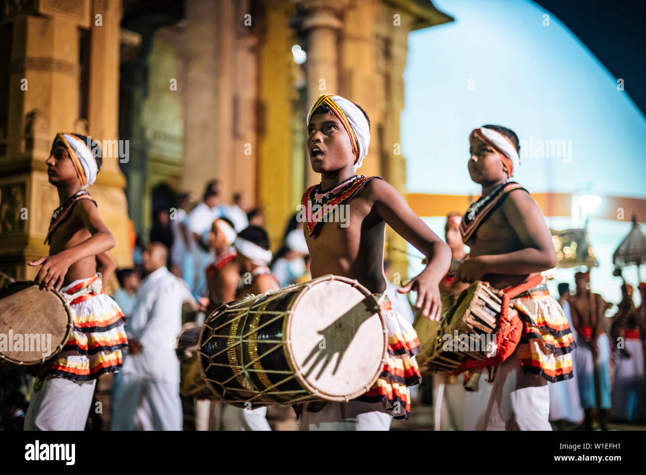 Duruthu Perahera Full Moon Celebrations at Kelaniya Raja Maha Vihara Buddhist Temple, Colombo ...