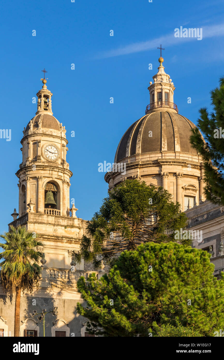 Catania traditional architecture hi-res stock photography and images ...
