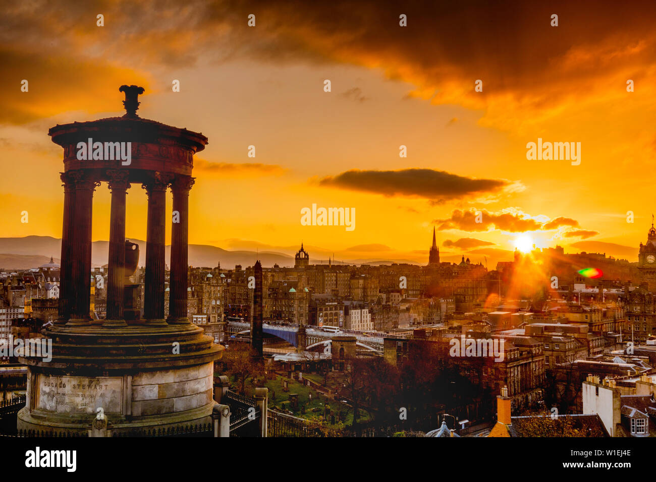 Edinburgh sunset hi-res stock photography and images - Alamy