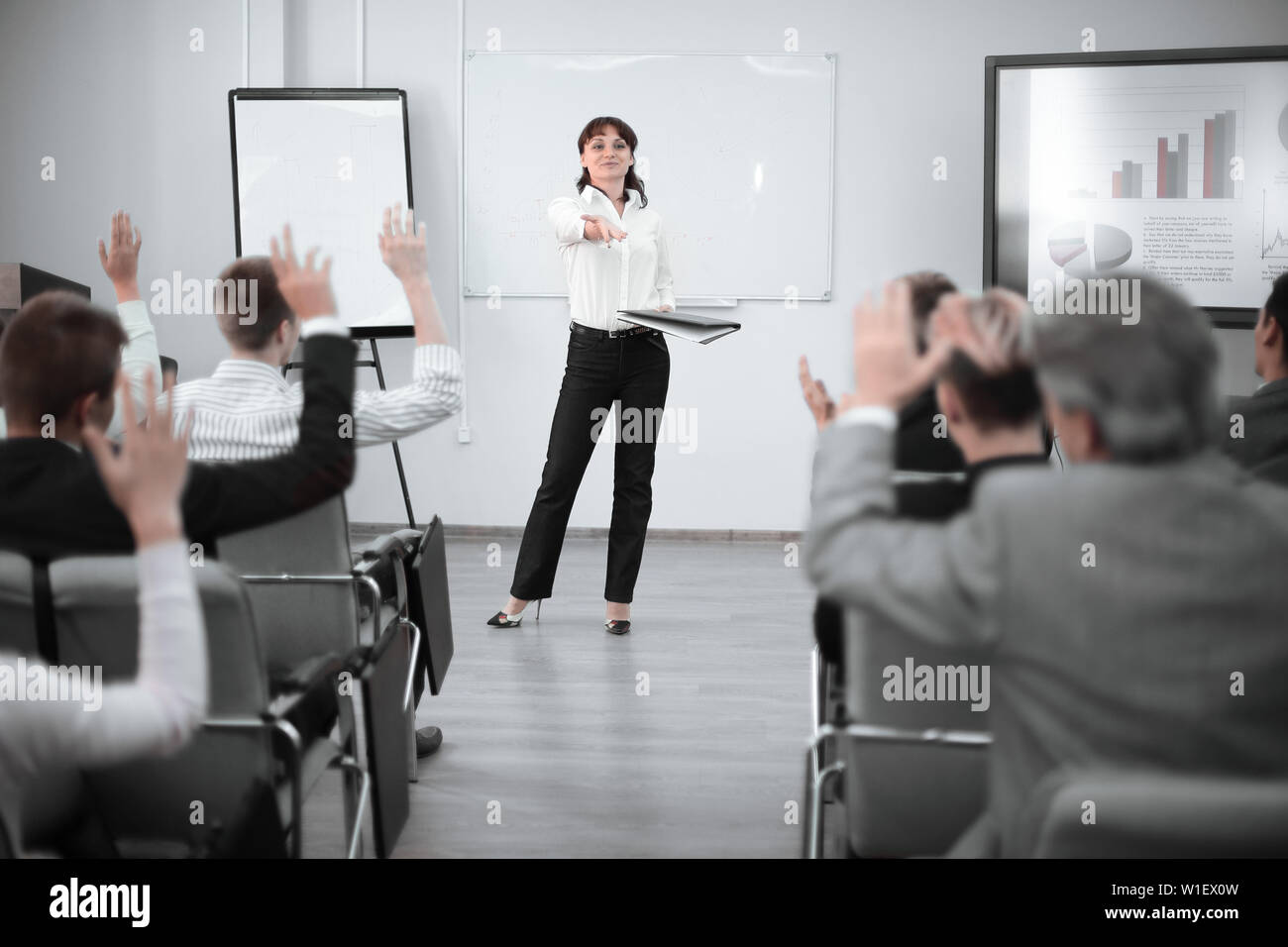 Public speaker asking questions audience hi-res stock photography and ... Public speaker asking questions audience hi-res stock photography and ...