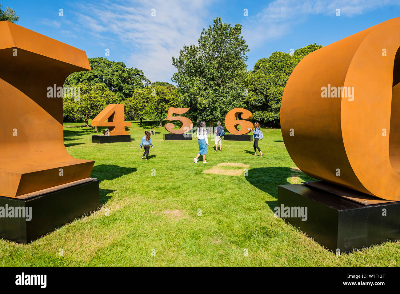 Robert Indiana, ONE Through ZERO (1980-2002) Presented by Waddington ...
