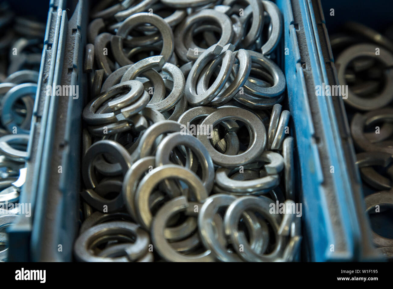 Man in steel silver metal hi-res stock photography and images - Alamy