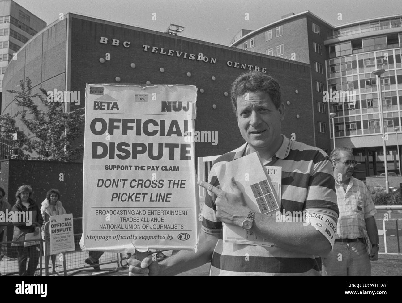 That's Life presenter Gavin Campbell on the picket line outside the BBC ...