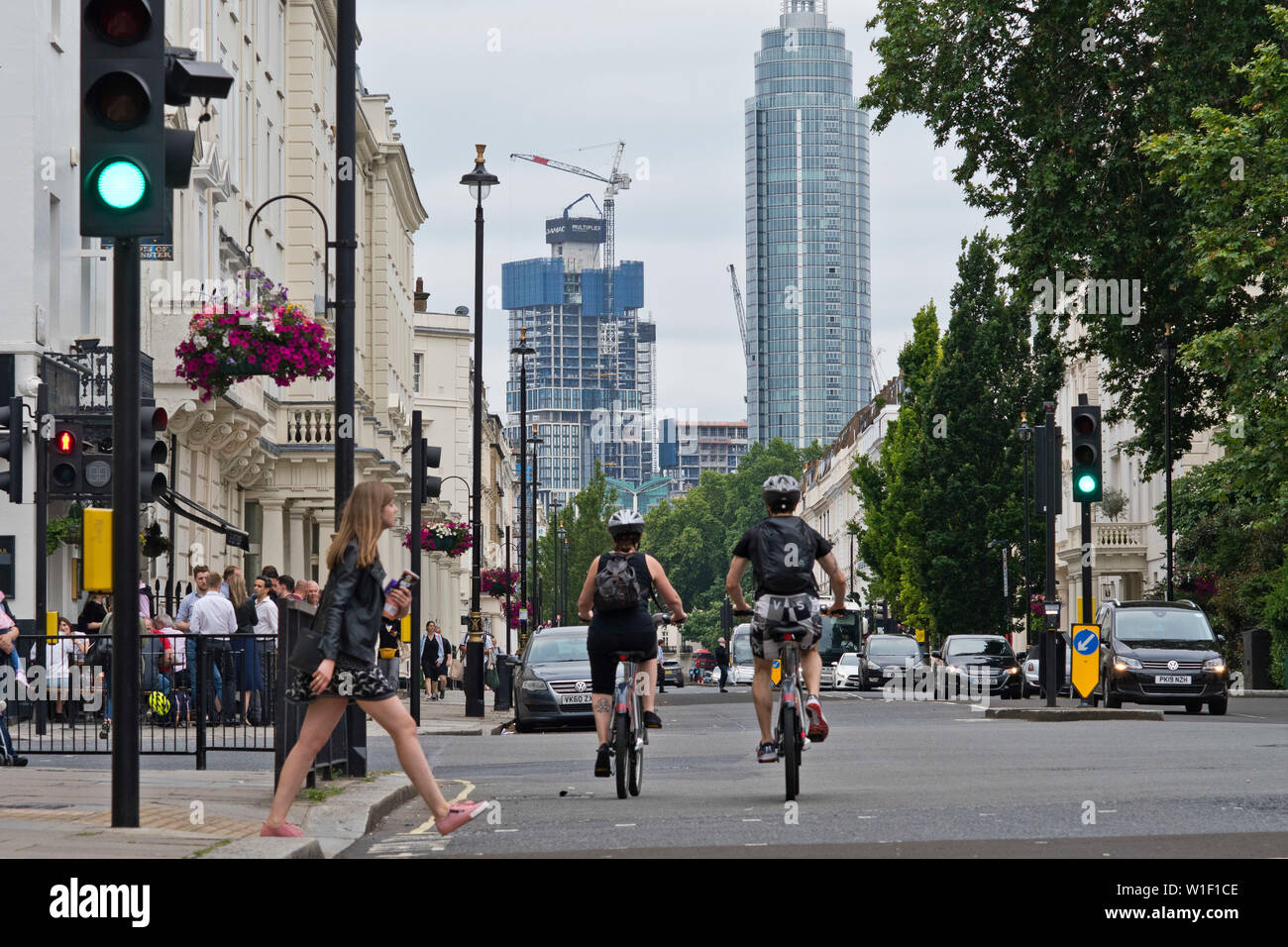 Damac tower nine elms london hi-res stock photography and images - Alamy