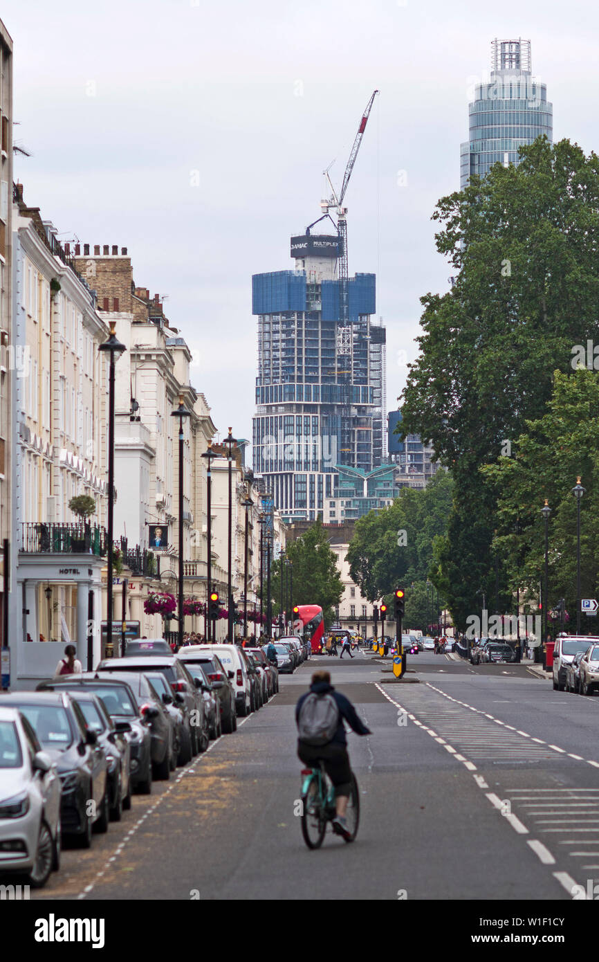 Damac tower london hi-res stock photography and images - Alamy