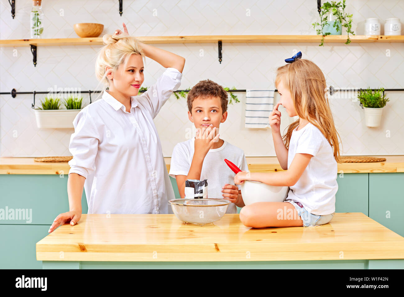 Preparing pastry hi-res stock photography and images - Alamy