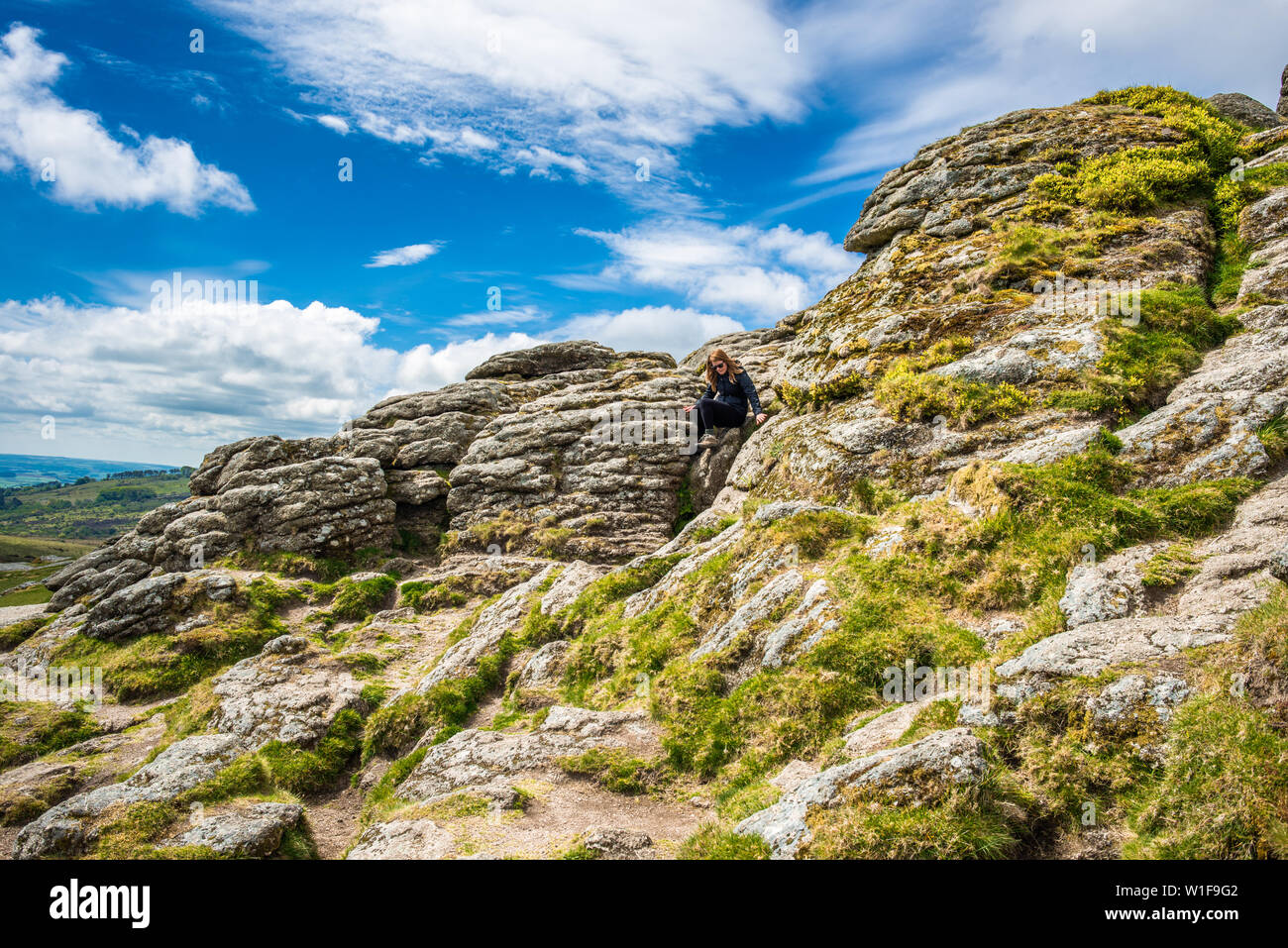 People climbing rocks haytor hi-res stock photography and images - Alamy