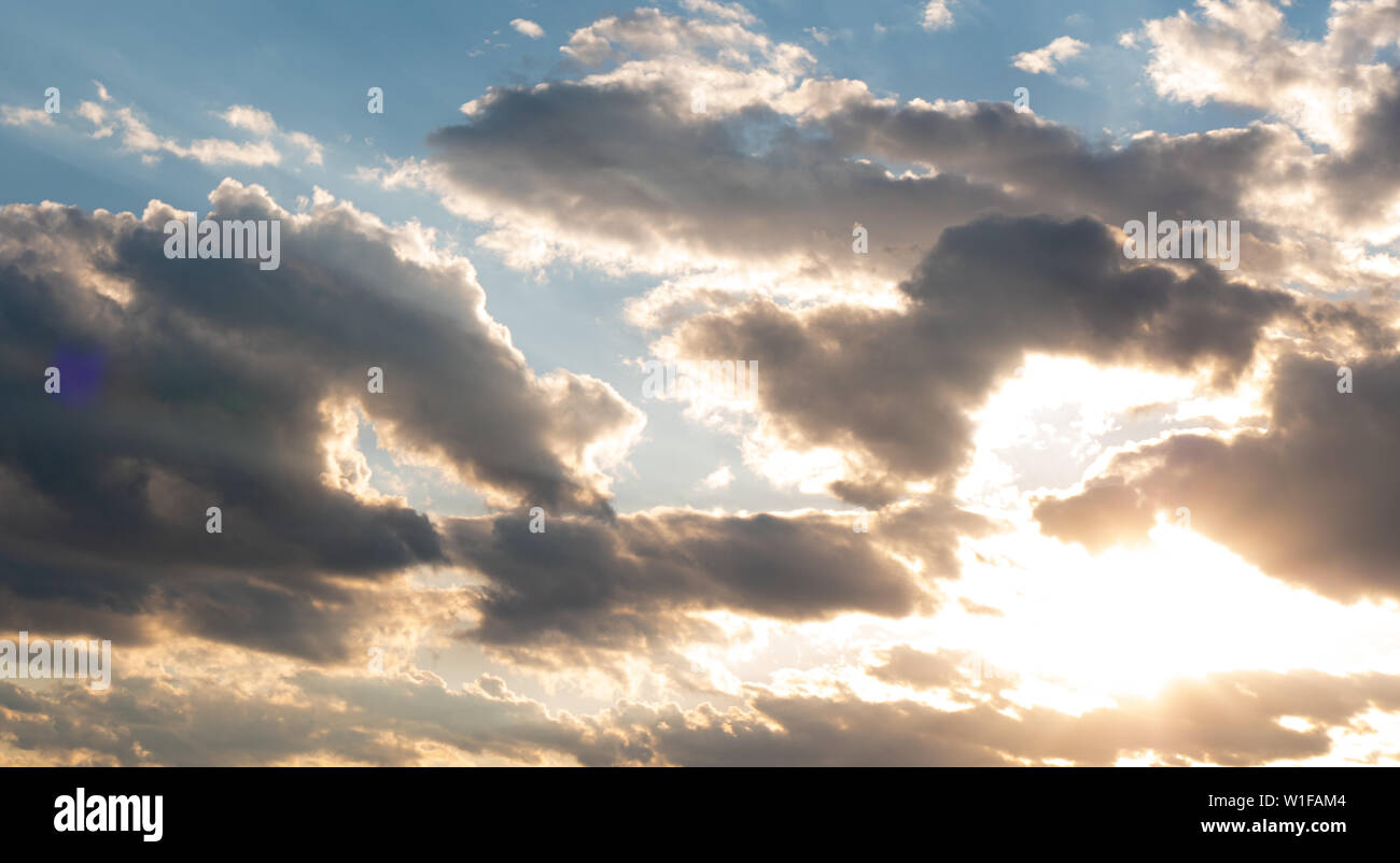 Sunset sky - perfect for sky replacement Stock Photo - Alamy