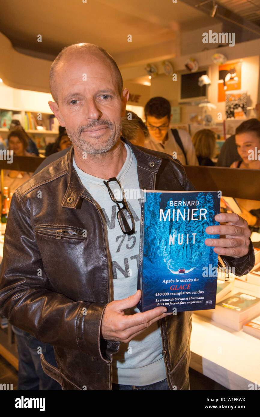 Mulholland books hi-res stock photography and images - Alamy