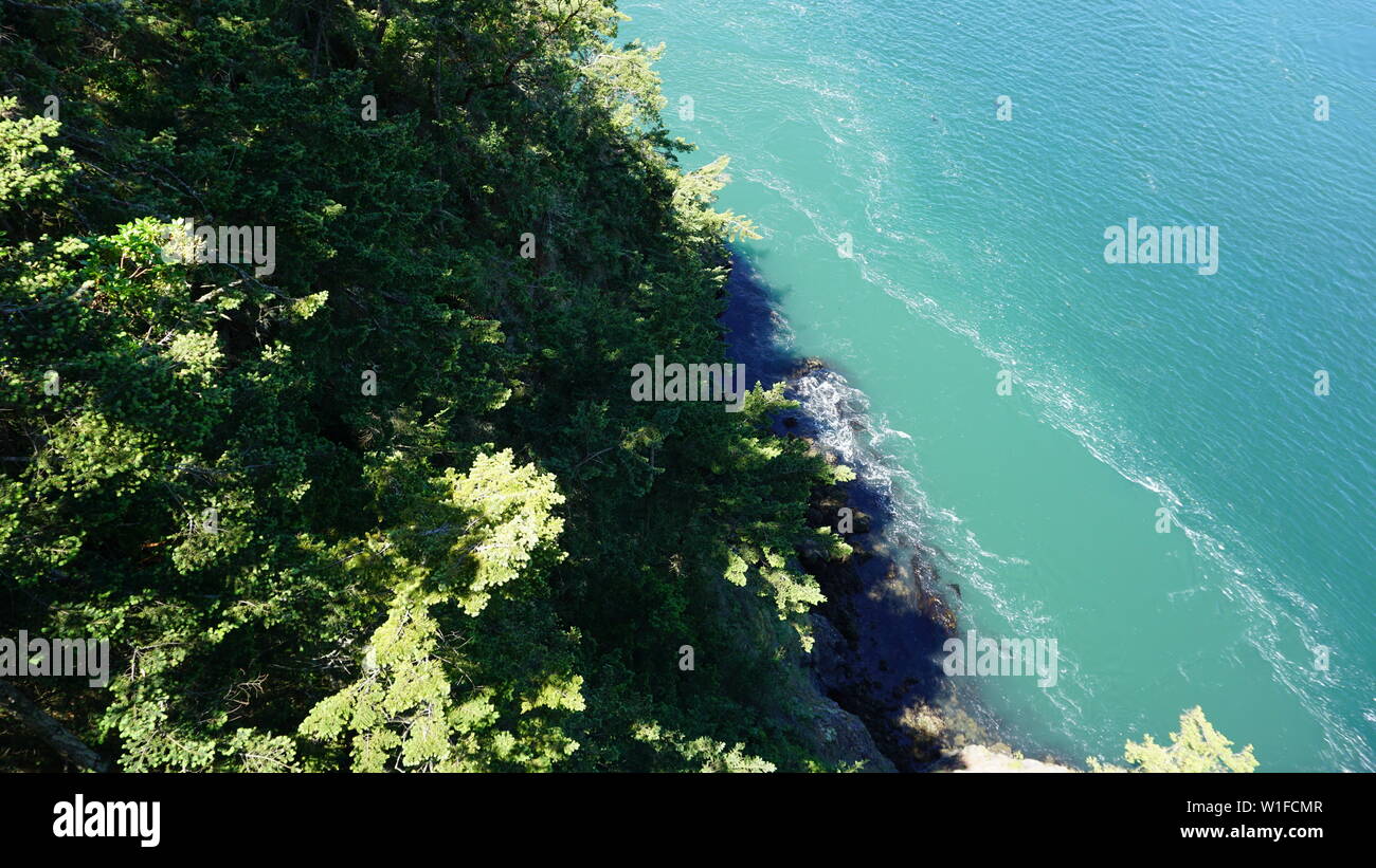 View of the ocean from Deception Pass Stock Photo - Alamy