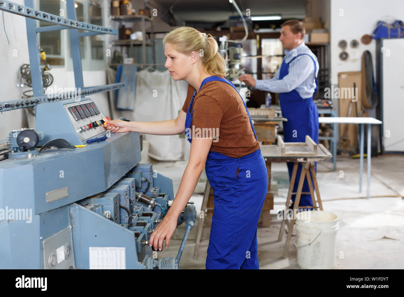 Bevelling hi-res stock photography and images - Alamy