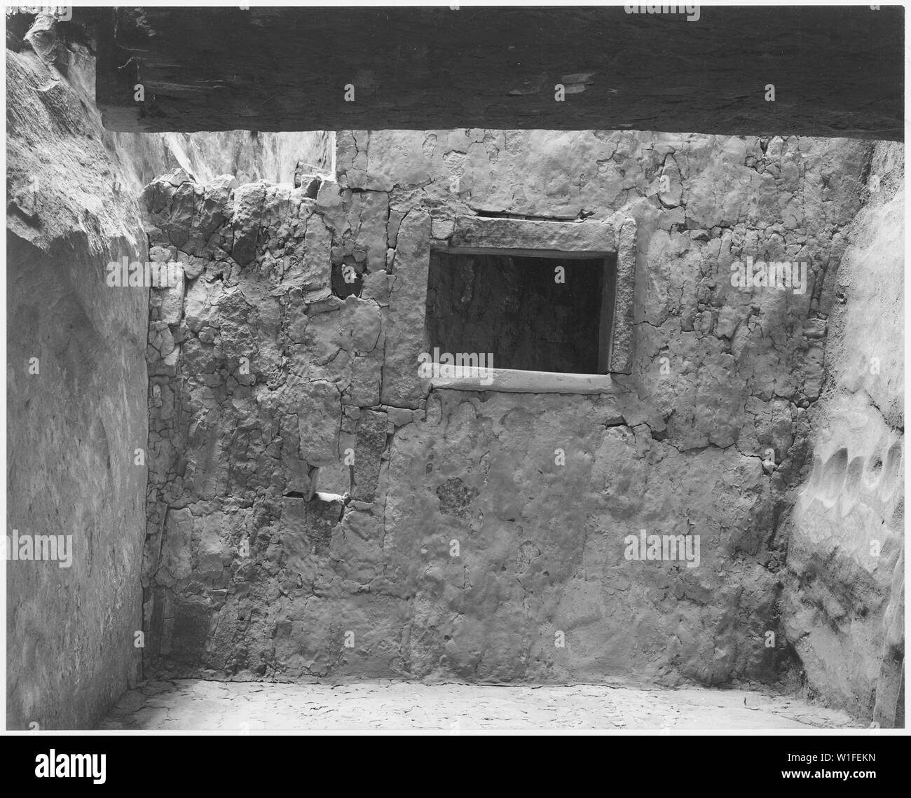Interior showing wall and window, Interior at Ruin, Cliff Palace, Mesa ...