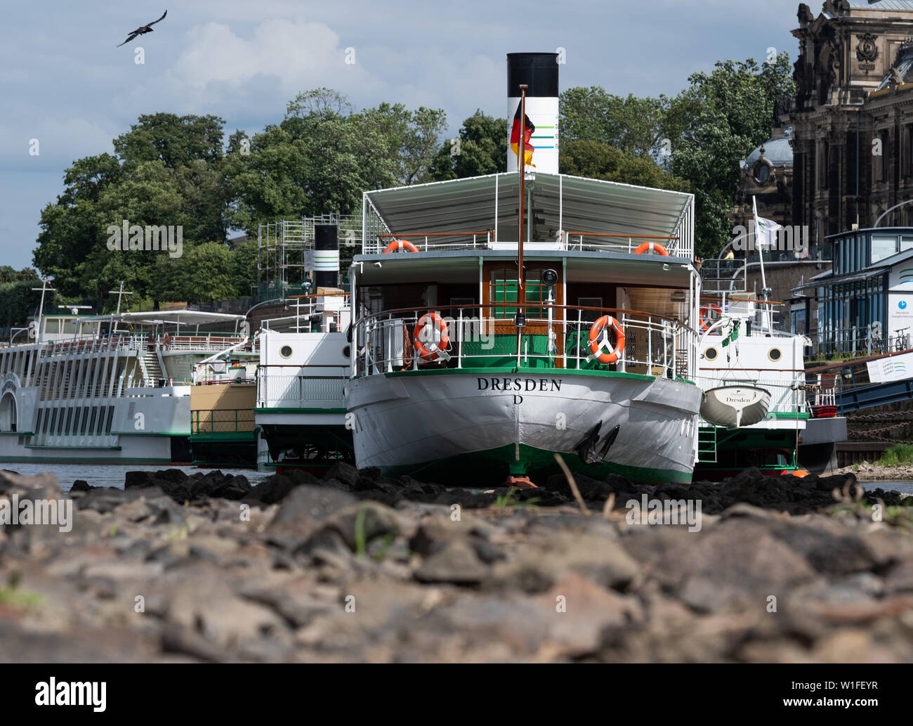 Stern paddle wheel steamer hi-res stock photography and images - Alamy