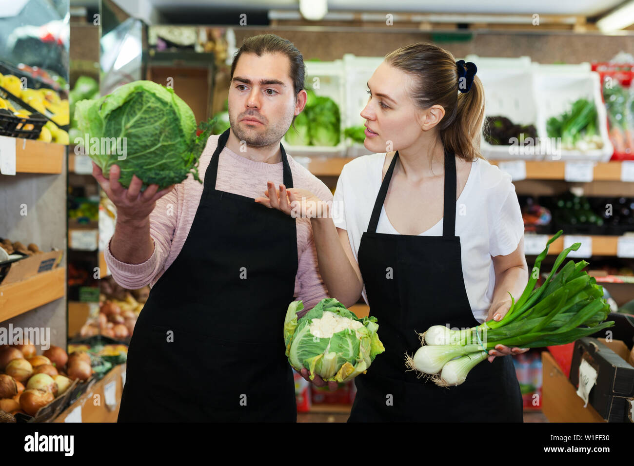 Vegetable distributor hi-res stock photography and images - Alamy