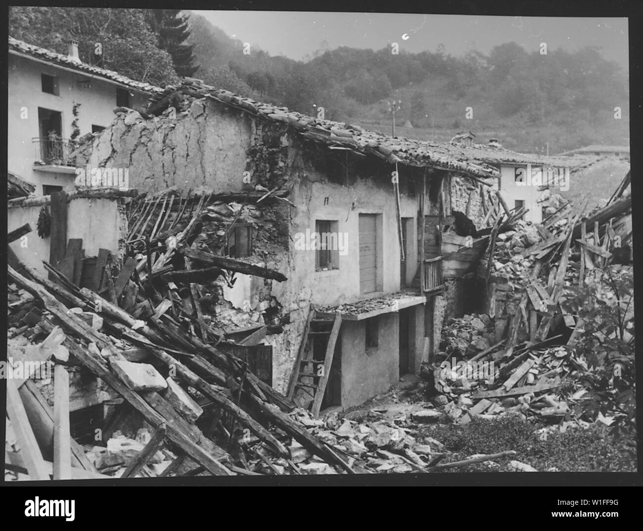 Italy. [Destroyed buildings.] Stock Photo - Alamy