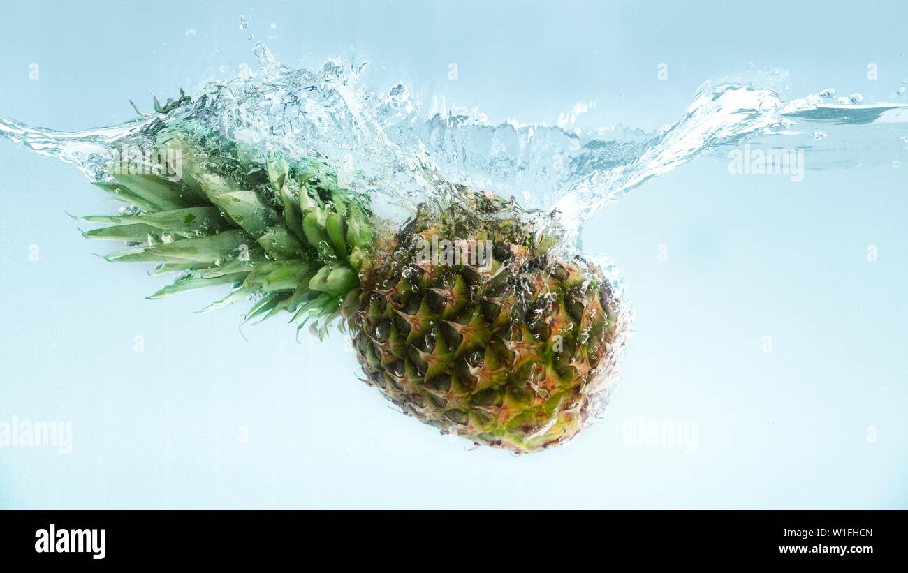 Air pineapple hi-res stock photography and images - Alamy