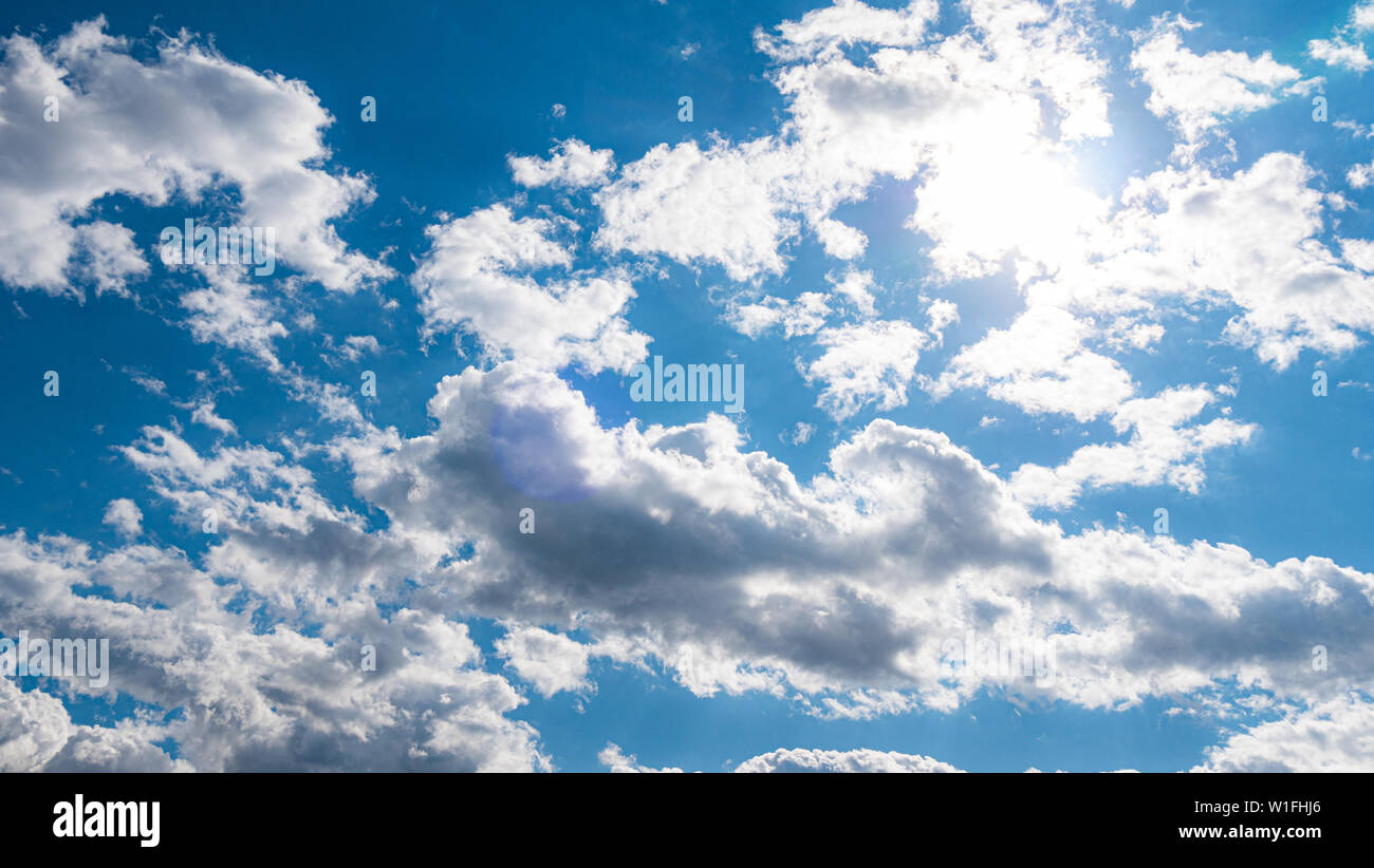 Cloudy sky - perfect for sky replacement Stock Photo - Alamy